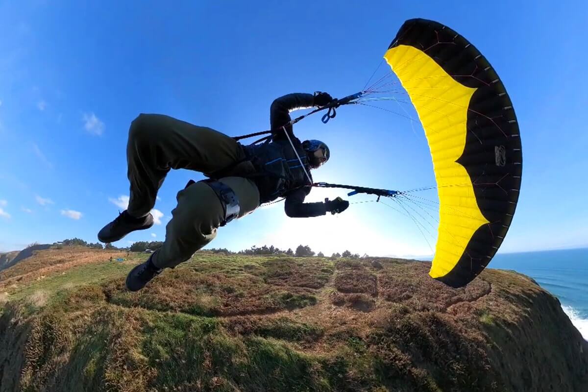 OZONE DRAGONFLY – Flying Camp Paragliding
